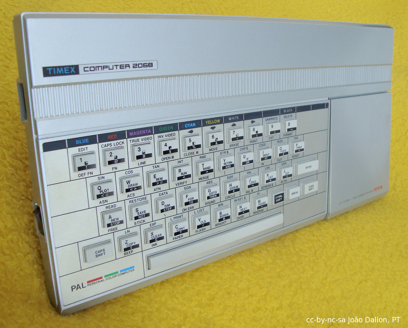 Directory: /Vintage/Sinclair/82/Timex Computer 2068 (Portugal)/